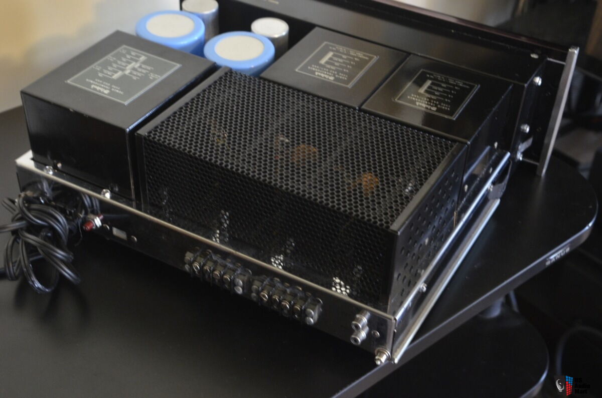 McIntosh C24 Pre-Amp, MC2105 Amplifier MC2505 Amplifier and MR 71 Tuner ...