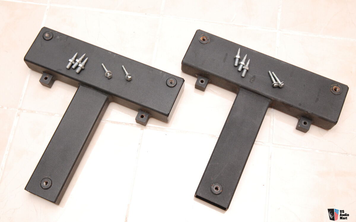 Vandersteen Model 2C Floorstanding Speakers - Stands & Spikes Photo ...