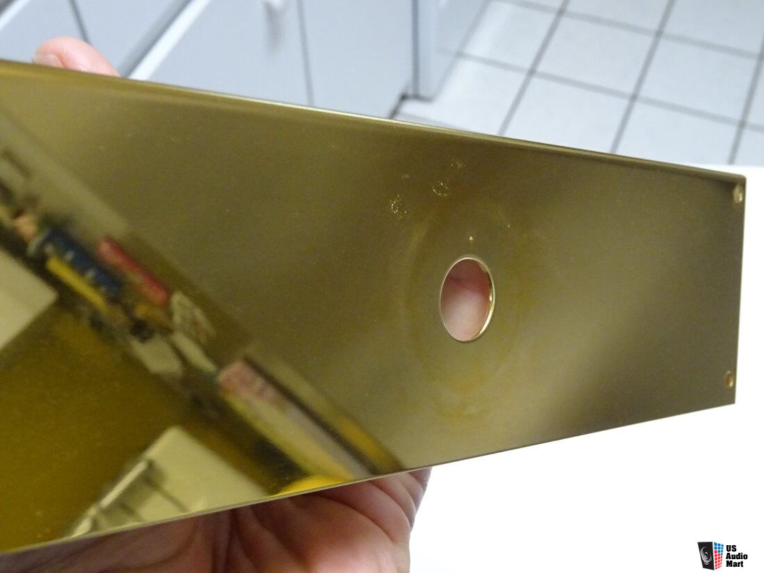 Gold faceplate and matching badge for Audion Sterling ETSE integrated ...