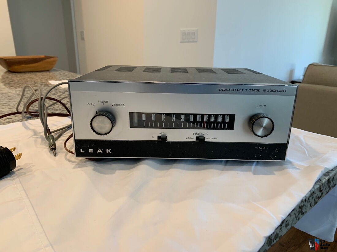 Leak Throughline tube stereo tuner Photo #2533685 - UK Audio Mart