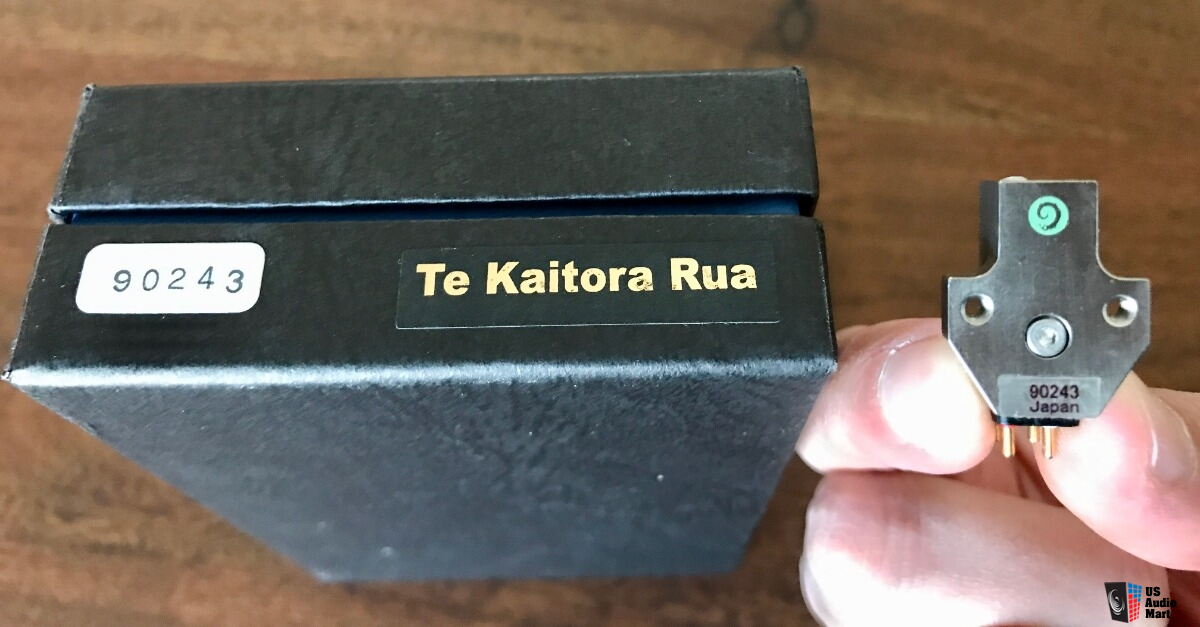 Dynavector Te Kaitora Rua MC - less than 75 hours - $3,450 MSRP Photo ...