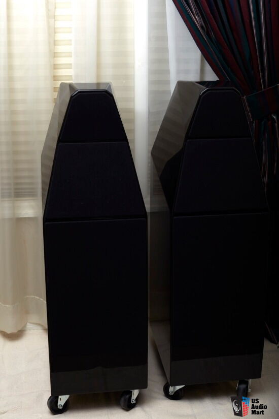 Wilson Audio Yvette Speakers - Black Gloss Photo #2560483 - US Audio Mart