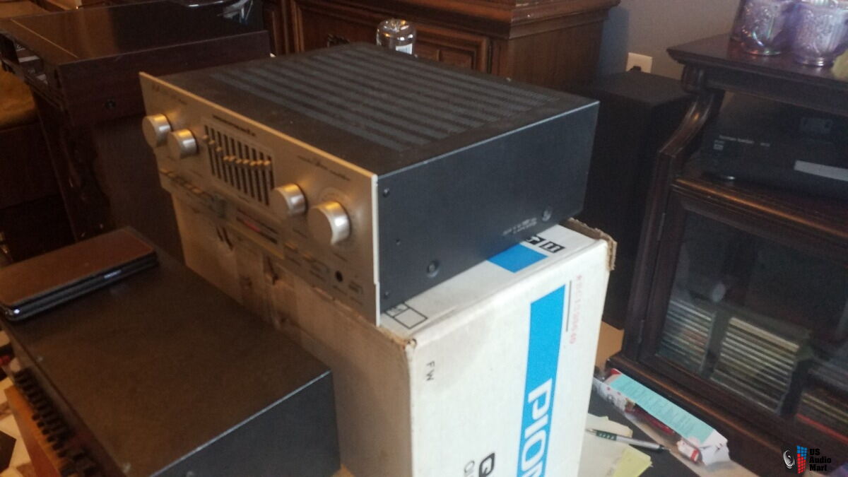Marantz PM700 DC Integrated Amplifier Photo #2577978 - Aussie Audio Mart