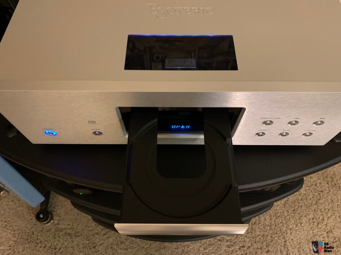 Esoteric X-05 CD/SACD Player in Excellent Condition Photo #2603618 - US ...