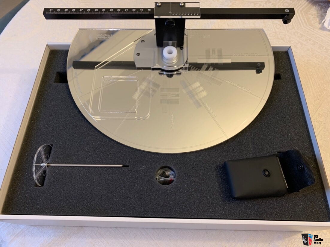 Acoustical Systems SMARTRACTOR Turntable Photo #2621133 - UK Audio Mart