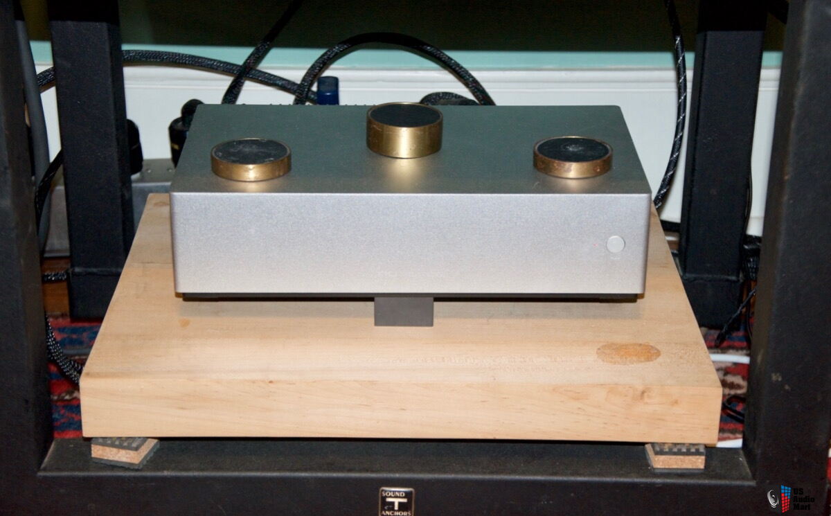 NuForce/Optoma STA200 amplifier with Goldmund technology Photo #2634184 ...
