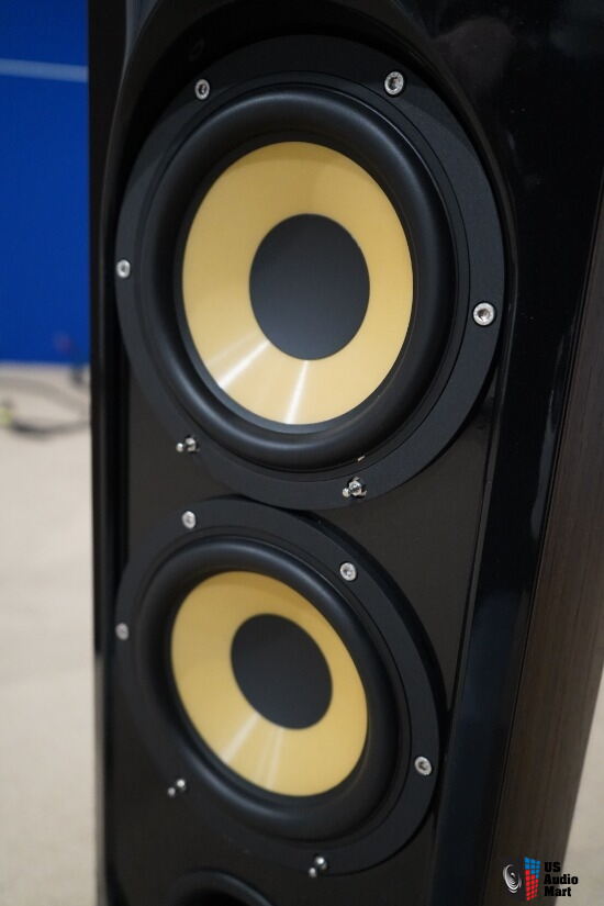Focal Spectral 40th Anniversary Speakers DEMO Pair Photo #2642034 - UK ...