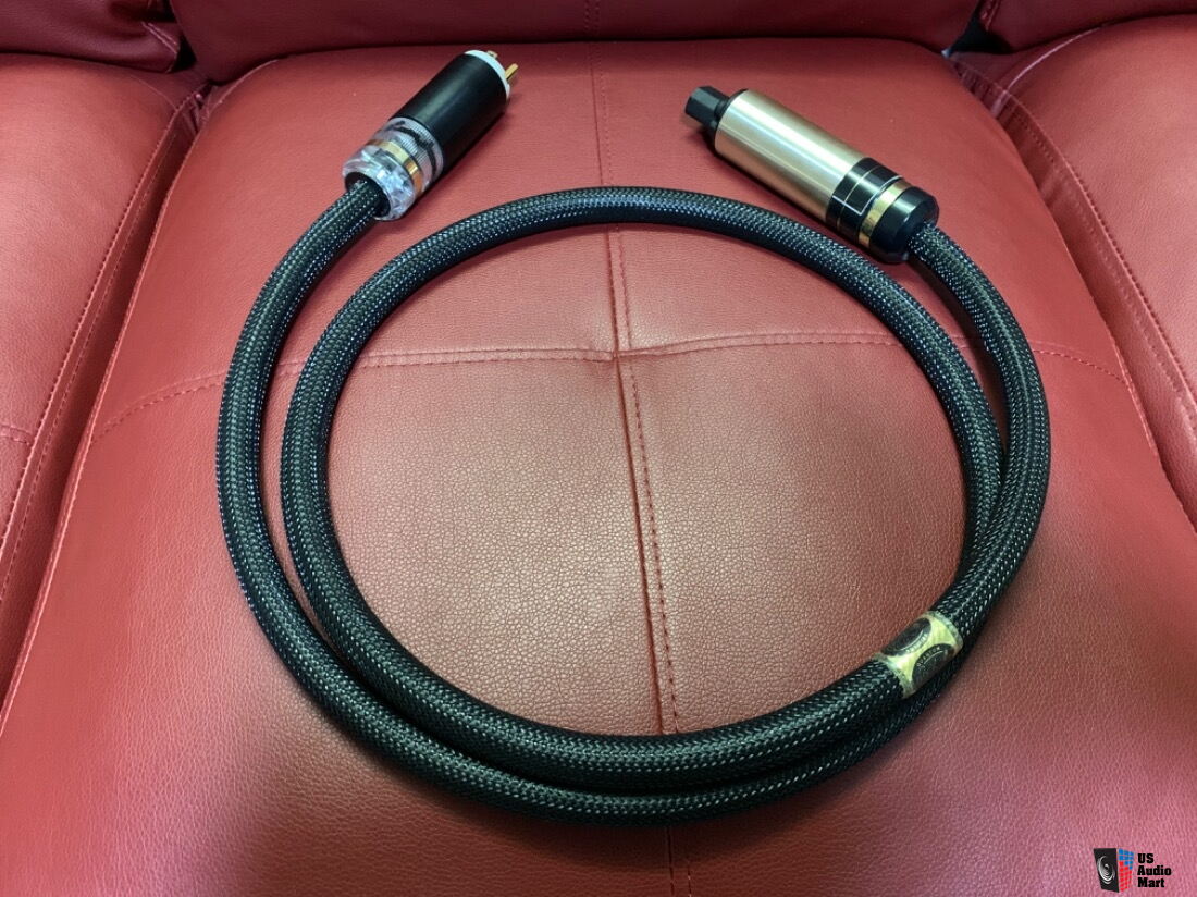 Bybee Technologies Golden Goddess "Super Effect" power cord 2 Meter ...