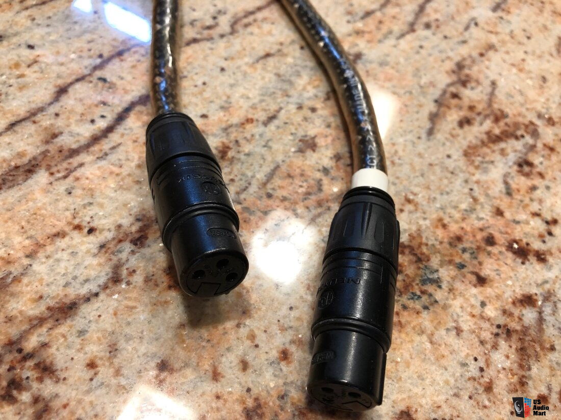 Straight Wire Virtuoso R, XLR Cables. (PAIR) 21" Long. Neutrik ...