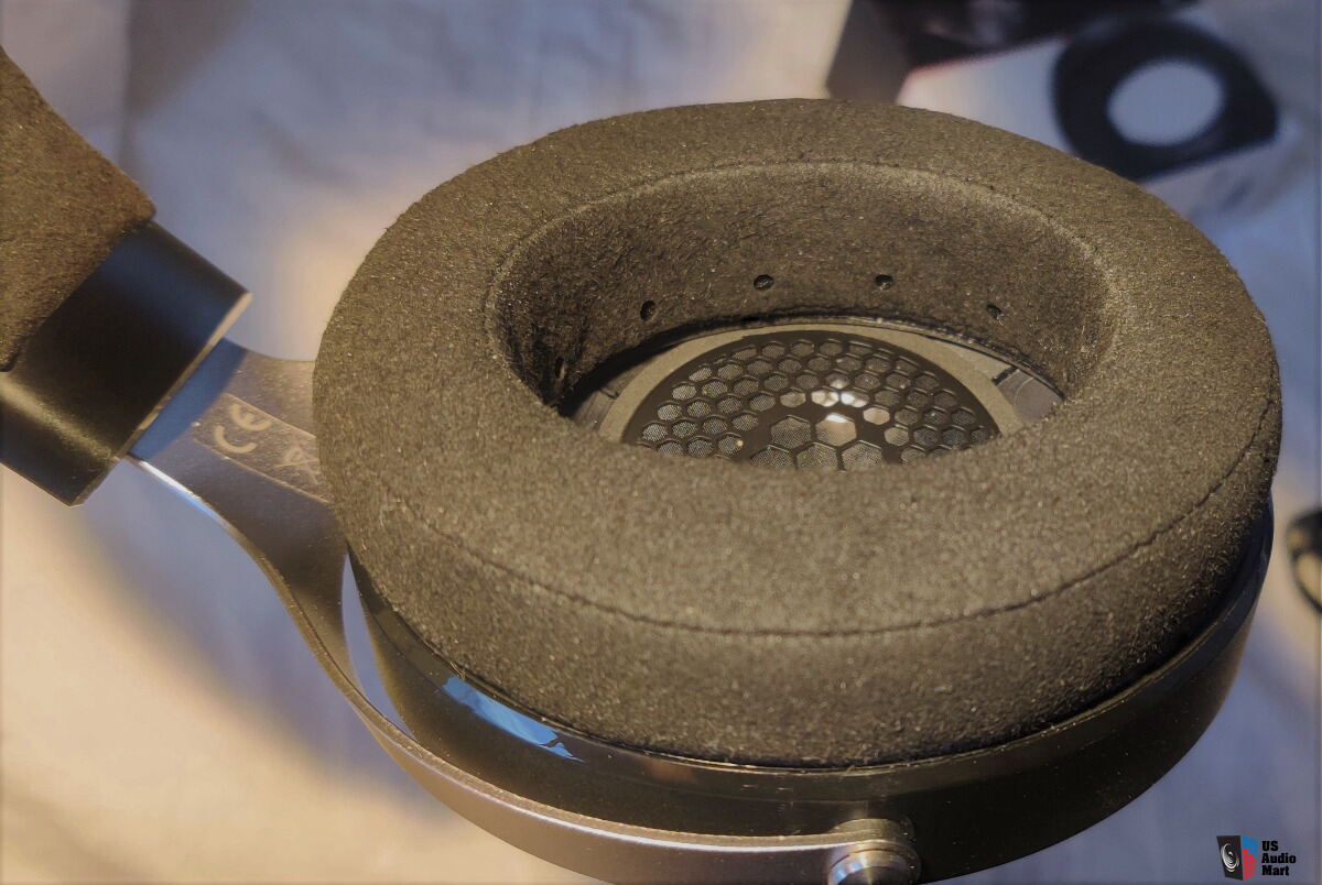 Focal Elear with original accesories and boxing + carrying case and ...