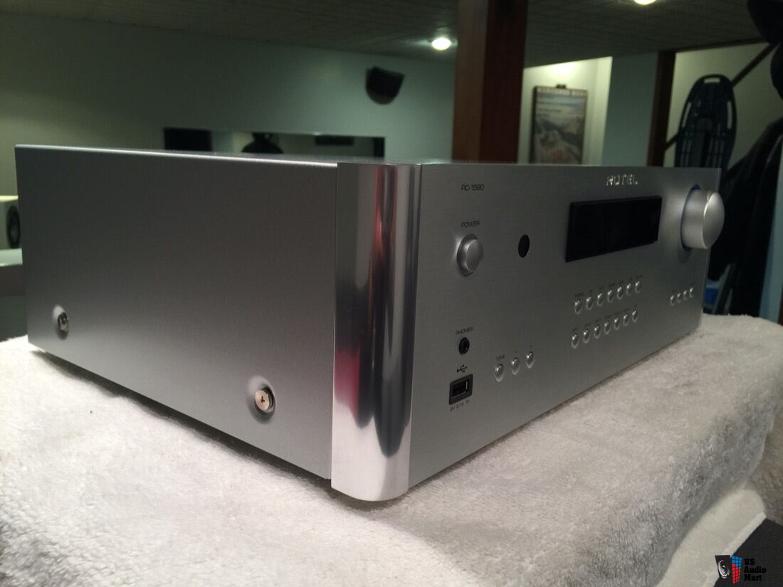 Rotel RC-1590 Preamplifier Photo #2680460 - UK Audio Mart