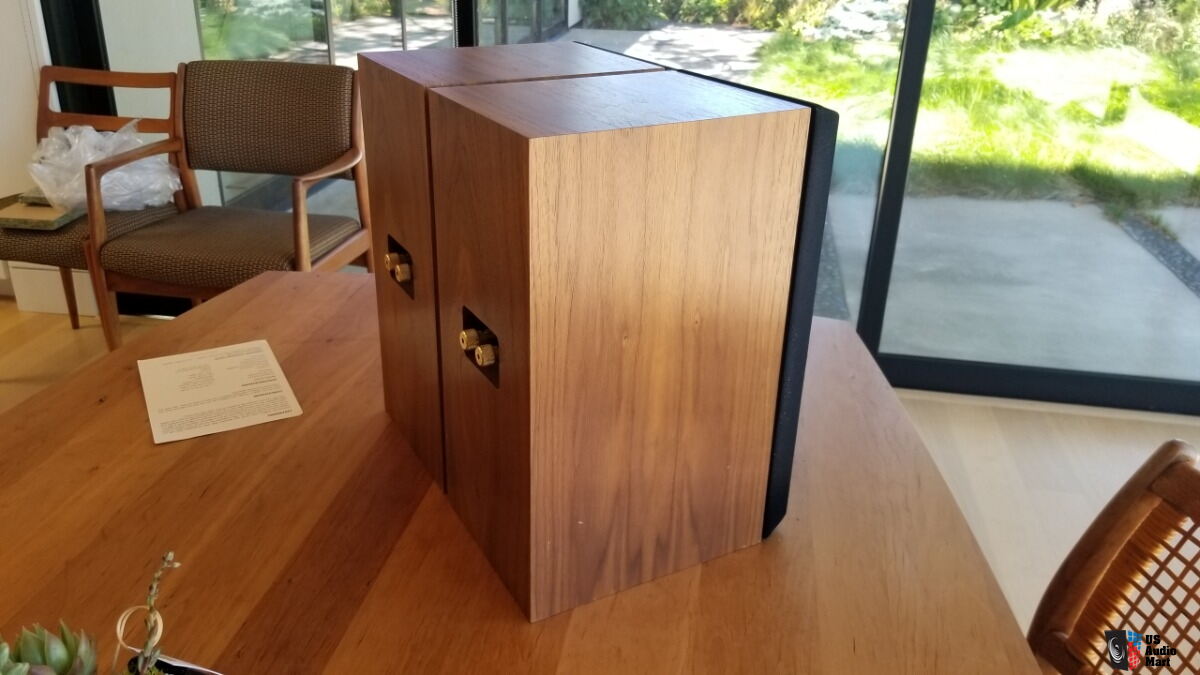 ATC SCM 10 Monitor Loudspeakers Walnut Photo #2682406 - UK Audio Mart