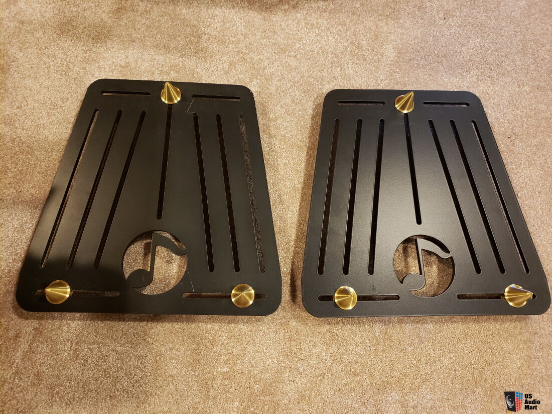Star Sound Sistrum Apprentice amp / Speaker stands "Excellent Photo ...
