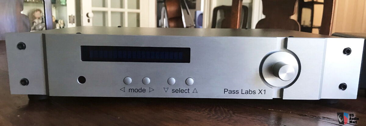 Pass Labs X1 Balanced Line Stage Preamp w/Power Supply Photo #2718920 ...