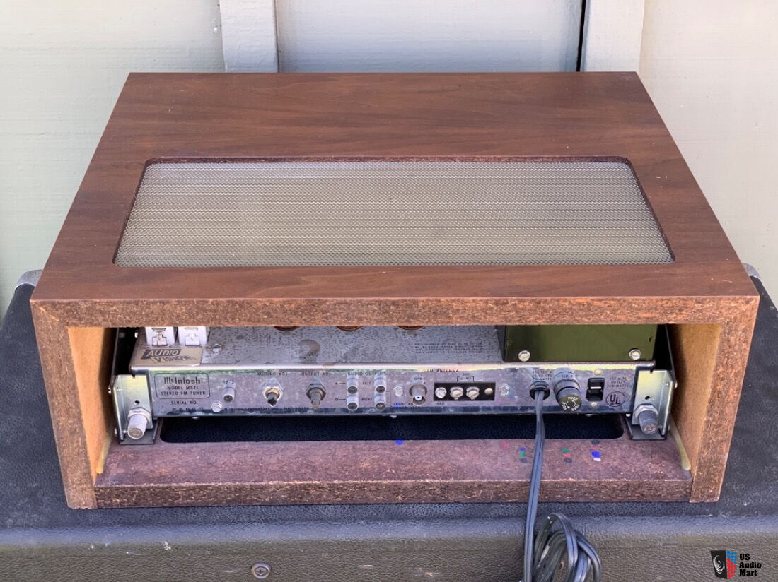 McIntosh MR71 Stereo Tube Tuner Photo #2731329 - US Audio Mart