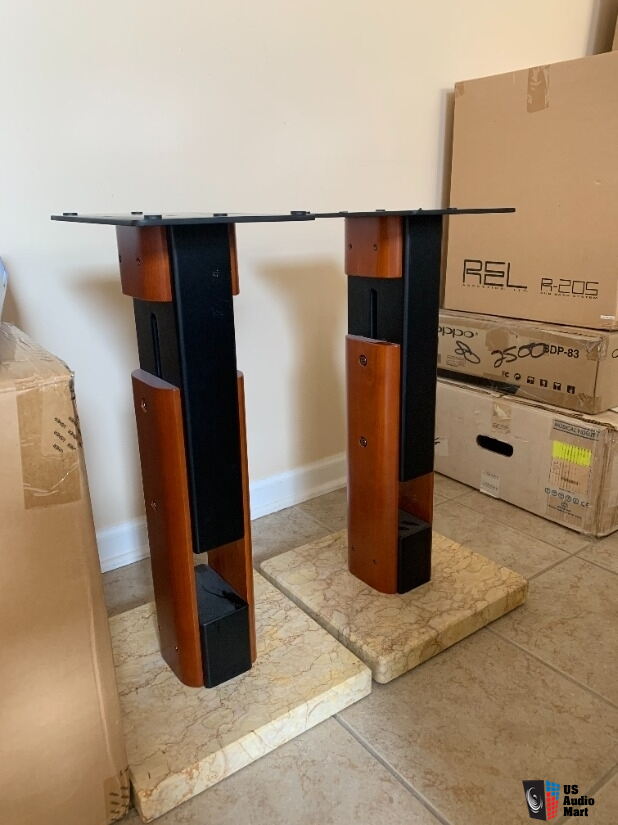 Usher BE 718 Tiny Dancer with Stands!!! Photo #2744899 - US Audio Mart