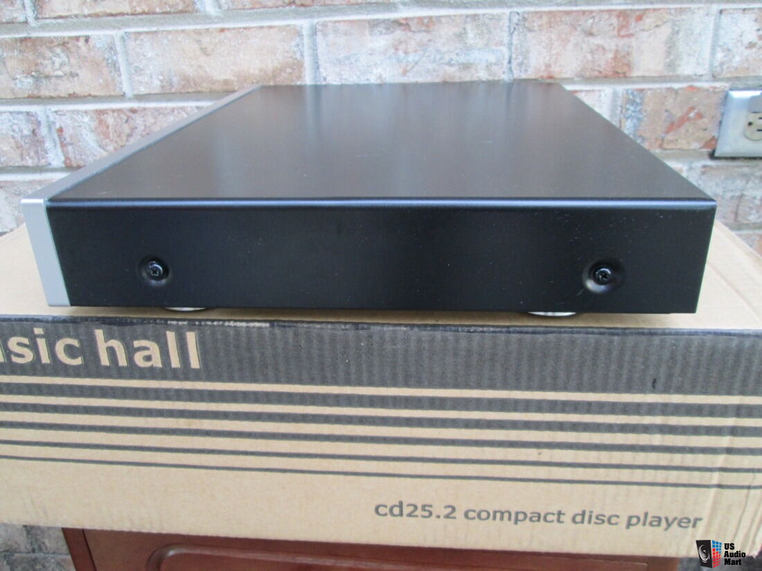 Music Hall CD 25.2 CD Player (Silver) in Box W/Remote Photo #2746676 ...