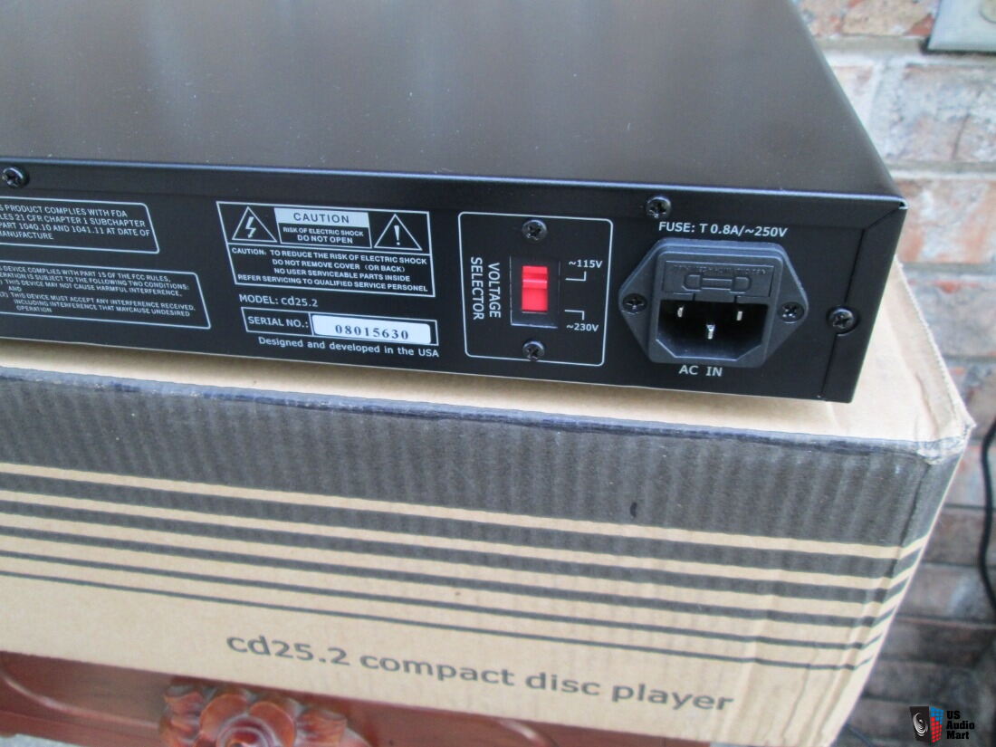 Music Hall CD 25.2 CD Player (Silver) in Box W/Remote Photo #2746676 ...
