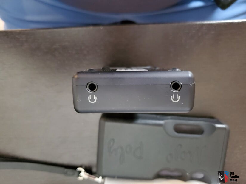 Chord Mojo and Poly Headphone / DAC / Network Streamer Combo Photo ...