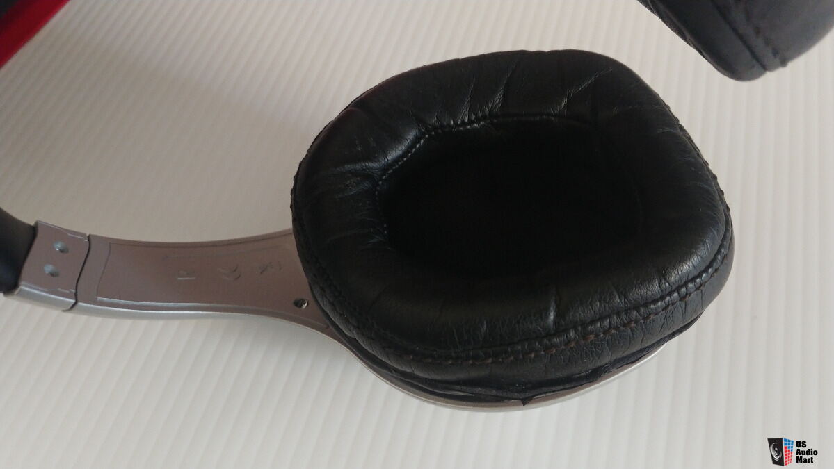 Denon AH-D7100 Over-Ear Reference Headphones - Hand Carved Mahagony ...