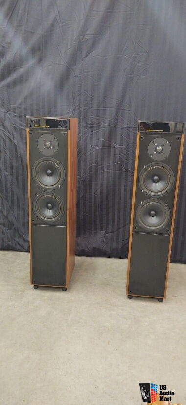 Meridian M60 Active Speakers For Sale - US Audio Mart