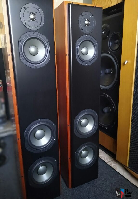 Revel Performa F32 Bi-amp Stereo speakers. Excellent condition ...
