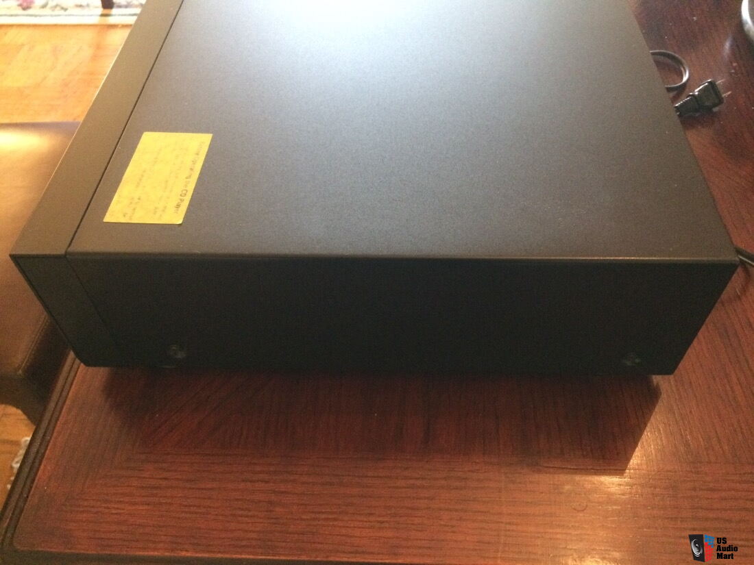 Sony CDP-C69ES multi-CD player Photo #2801584 - US Audio Mart