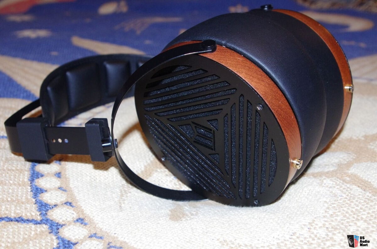 Monolith M1060 V2 Headphones Photo #2808657 - UK Audio Mart