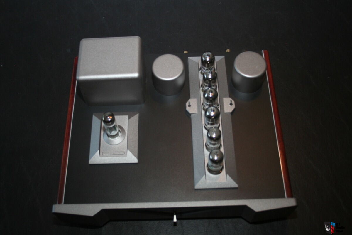 Fosgate Signature Phono Stage Preamplifier Photo #2809155 - UK Audio Mart