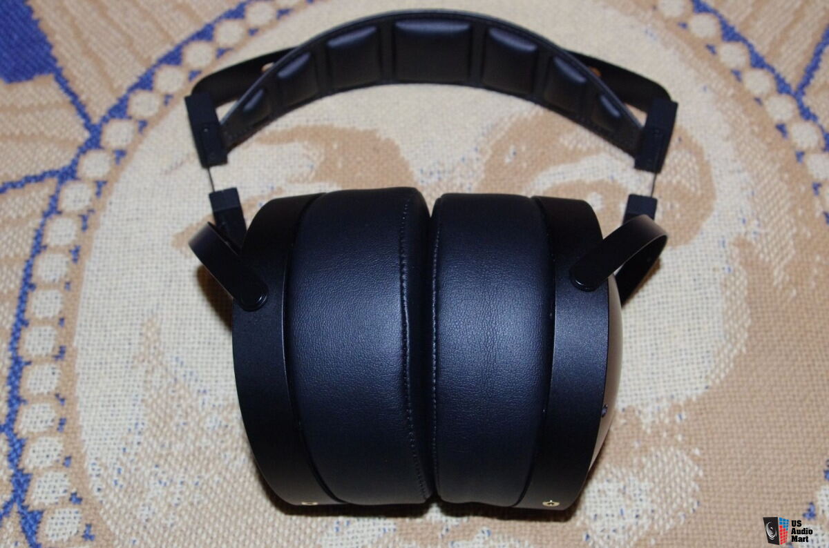 Monolith M1060C Closed Back Headphones Photo #2812316 - US Audio Mart