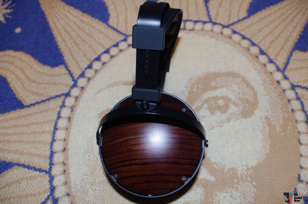 Monolith M1060C Closed Back Headphones Photo #2812322 - US Audio Mart