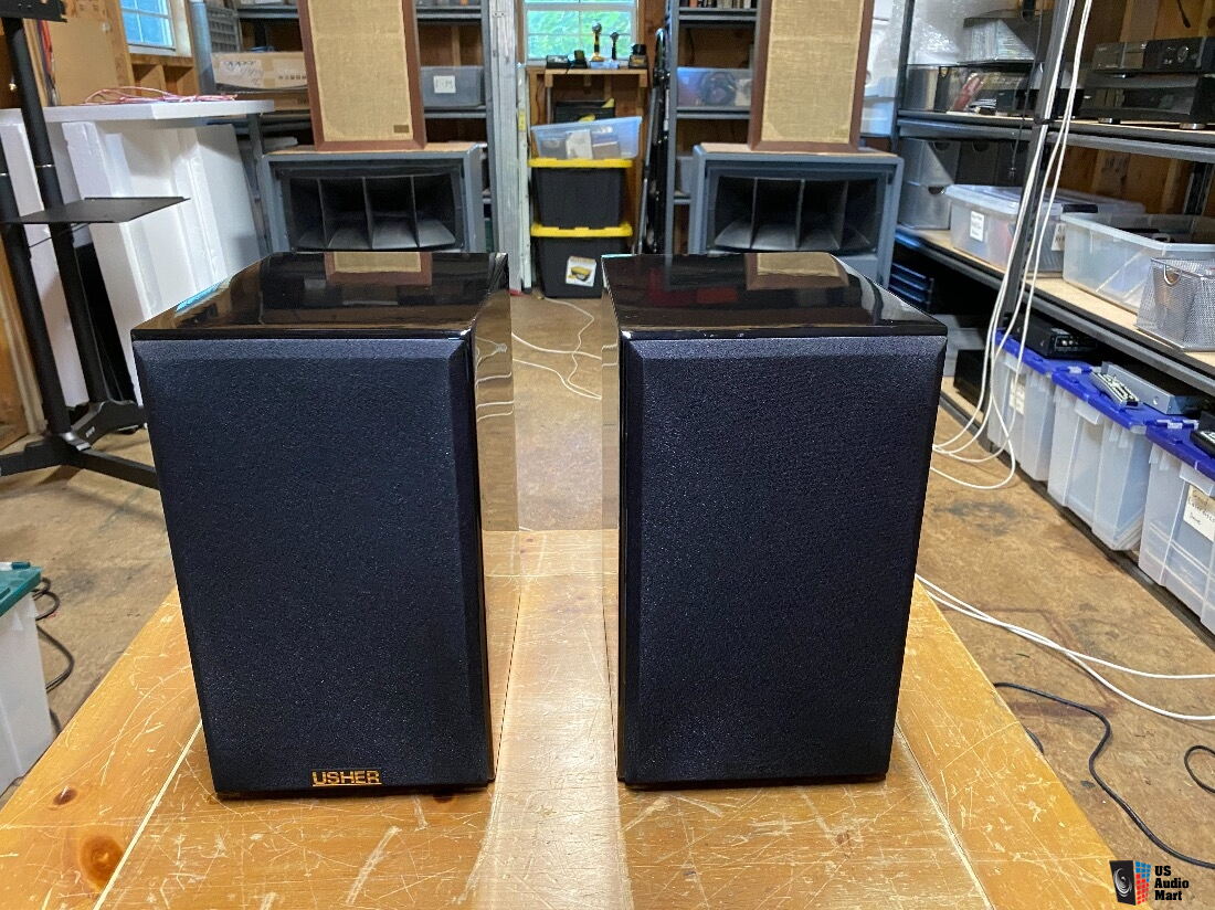 Usher Model S-520 Speakers in High Gloss Black Photo #2830493 - US ...