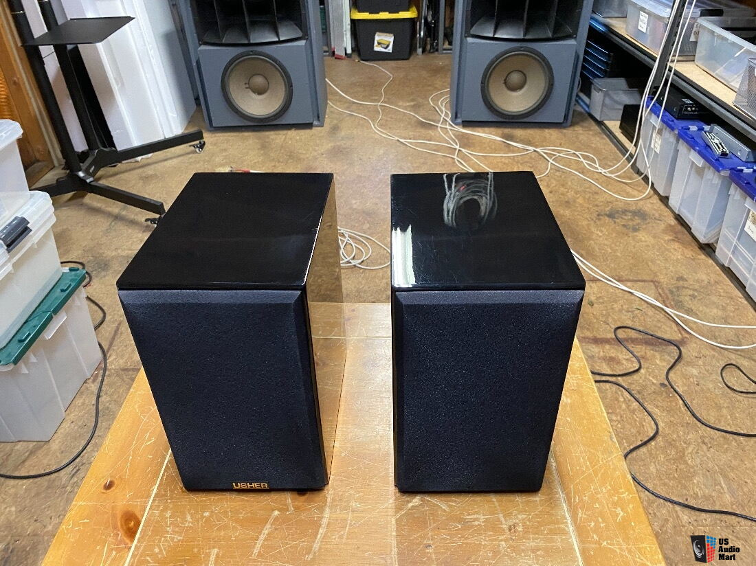 Usher Model S-520 Speakers in High Gloss Black Photo #2830493 - US ...