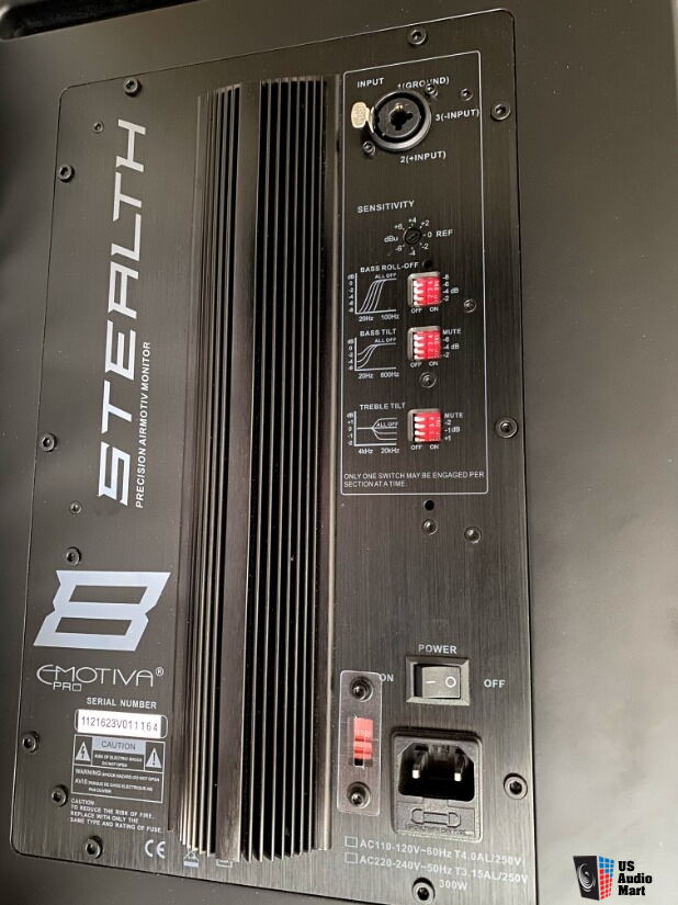 Emotiva Stealth 8 Powered Monitors Photo #2836870 - US Audio Mart