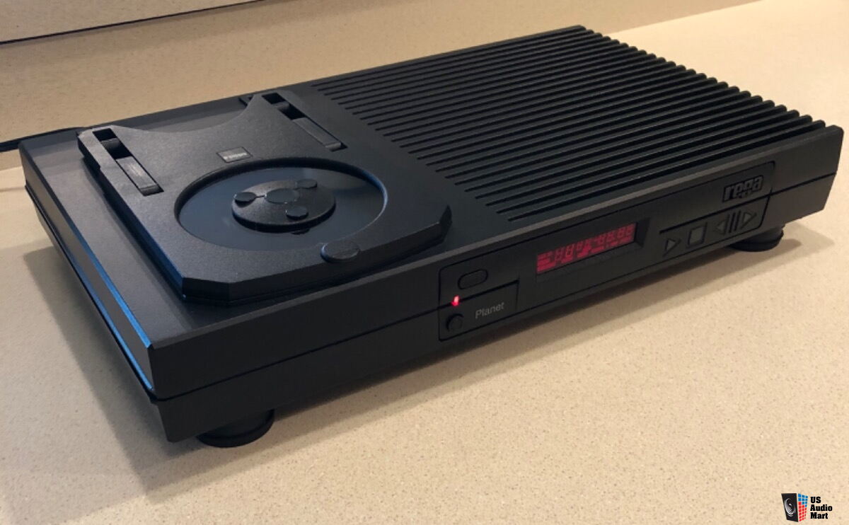 Rega Planet CD Player w/ Remote in Excellent Condition For Sale - US ...