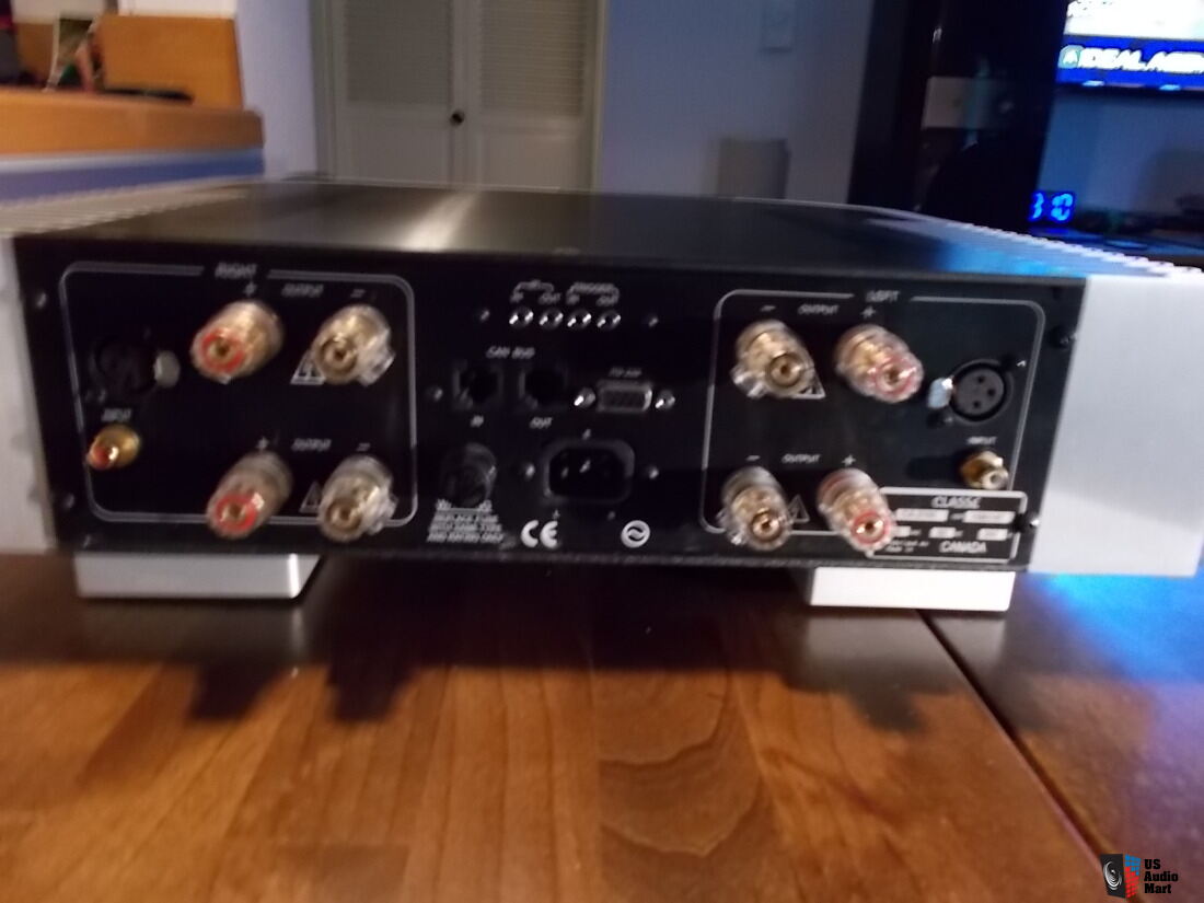Classe 2100 2 channel amp Photo #2867082 - Canuck Audio Mart