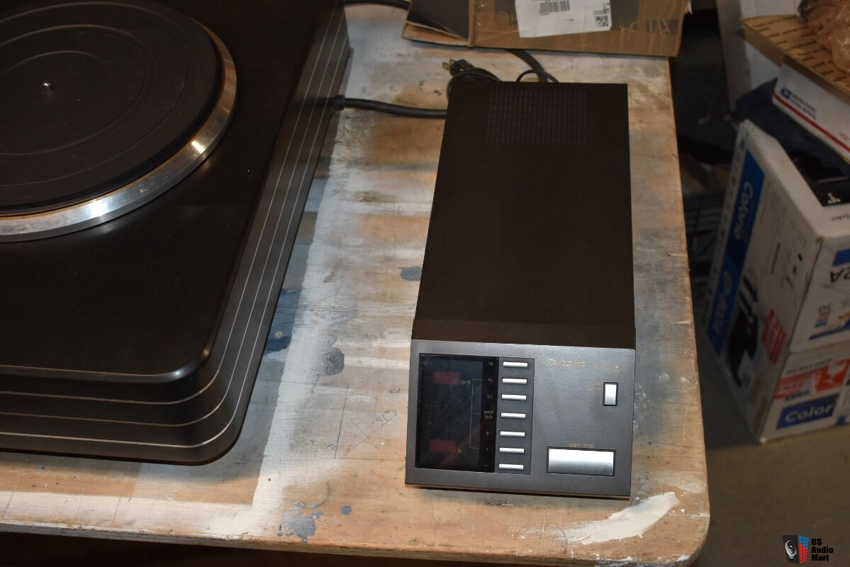 Technics SP-10 MK3 in a Steve Dobbins Plinth Photo #2872105 - US Audio Mart