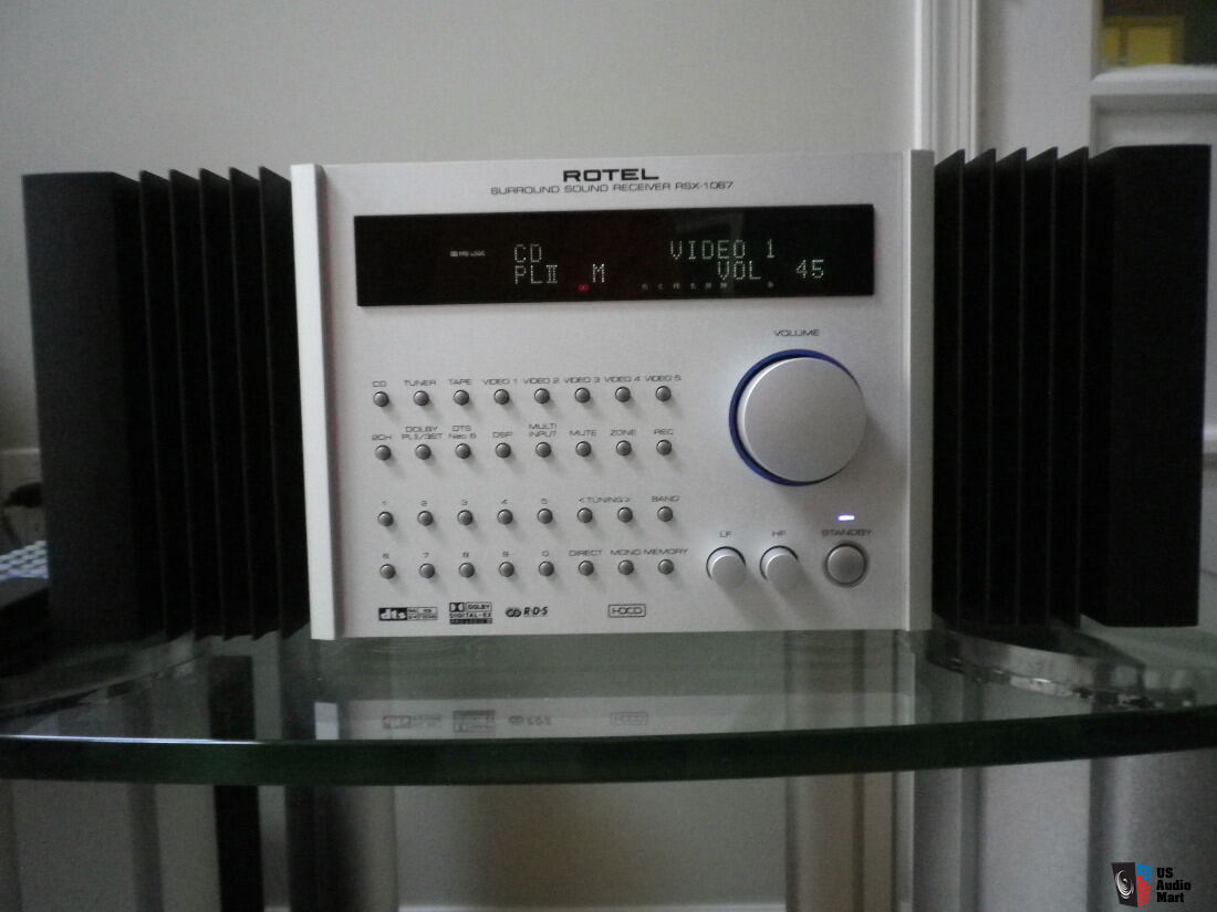 Rotel RSX 1067 700 watt Receiver BIG & HEAVY Photo #2902473 - US Audio Mart