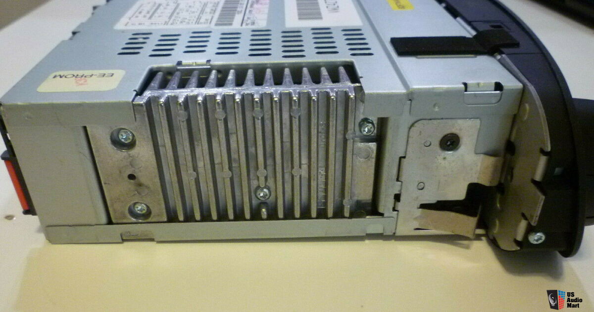 2002 to 2005 Volkswagen Cassette Player Car Radio Monsoon Photo ...