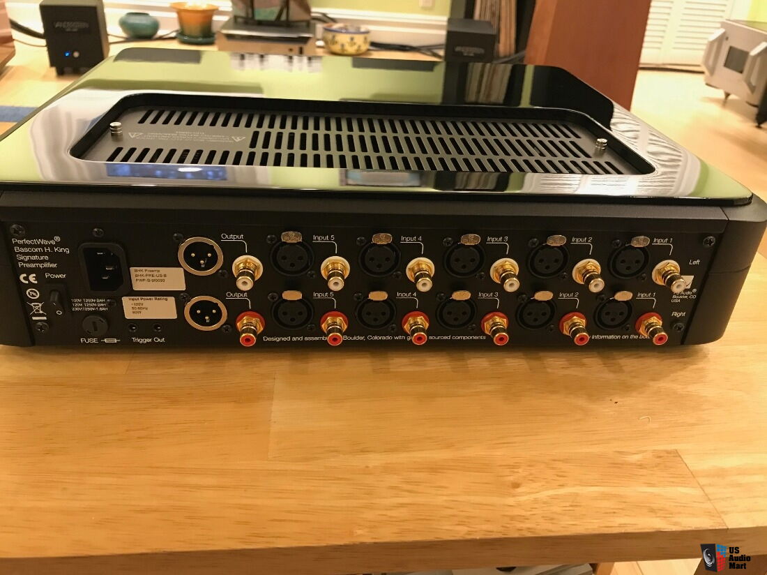 PS Audio BHK Signature Preamplifier Photo #2936382 - US Audio Mart