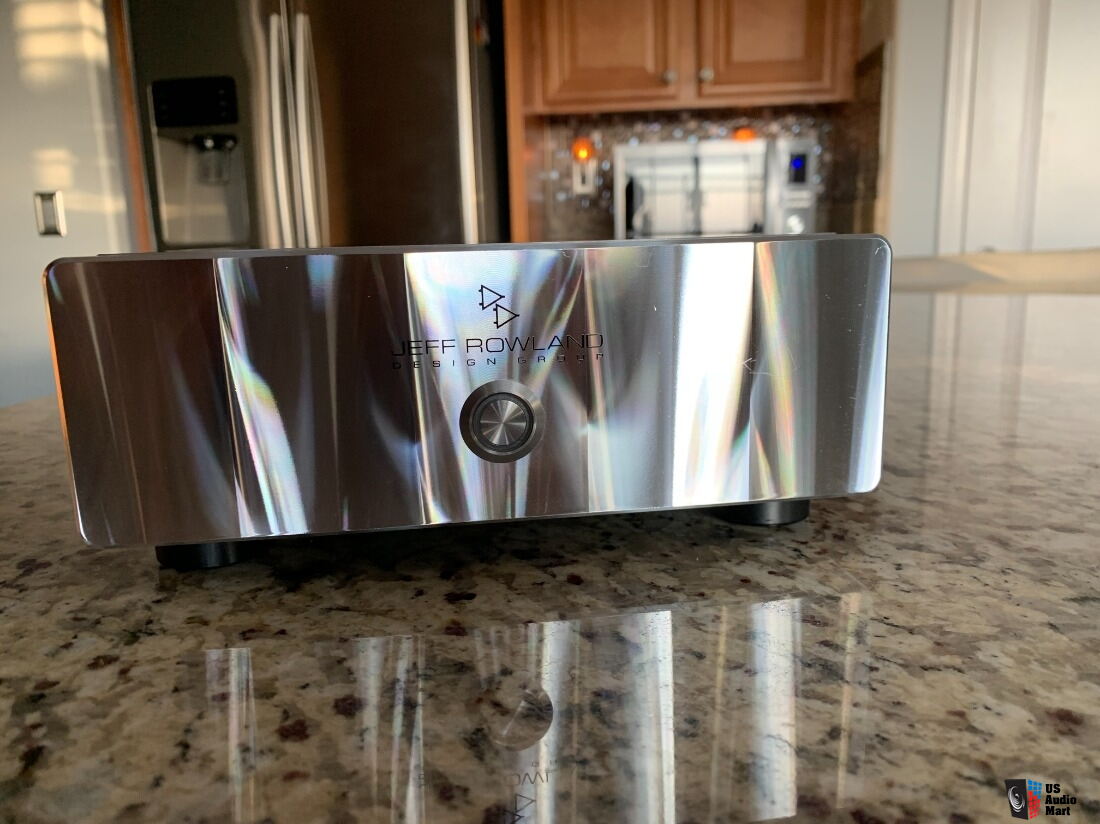 Jeff Rowland 525 amplifiers Photo #2938868 - UK Audio Mart