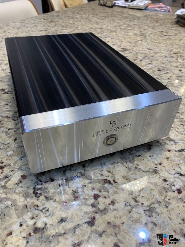 Jeff Rowland 525 amplifiers Photo #2940140 - UK Audio Mart