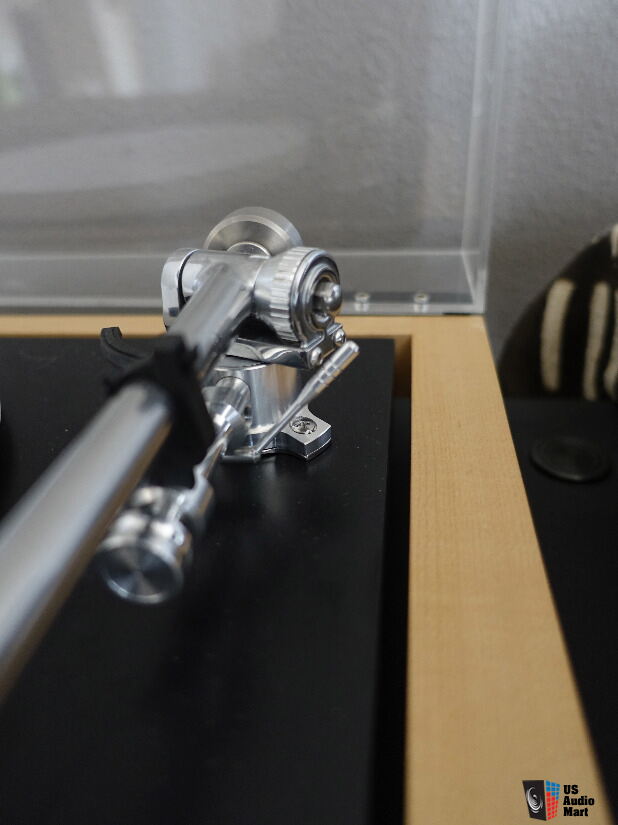 Beautiful Rega P9 Turntable, PSU and upgraded RB2000 Arm Photo #2942392 ...