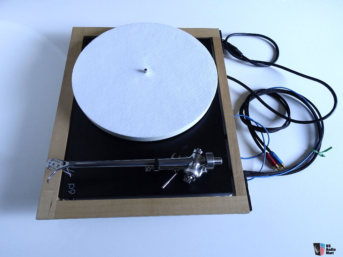 Beautiful Rega P9 Turntable, PSU and upgraded RB2000 Arm Photo #2942393 ...