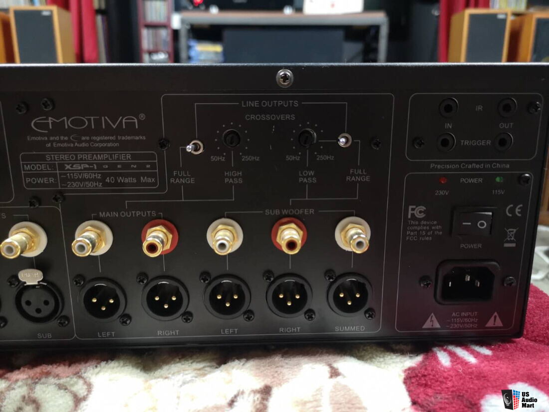 Emotiva XSP-1 Stereo Preamp with phono preamp Photo #2969535 - UK Audio ...