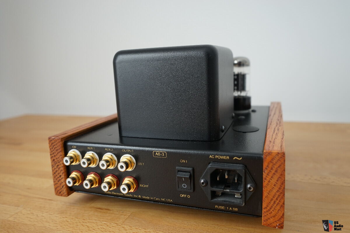 Cary Audio Electronic Supply (AES) AE-3 Tube Preamplifier Photo ...