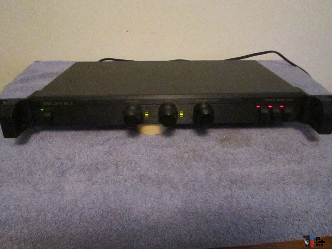 Sumo Athena Preamplifier with Phono Input, Rack Mount, Great Condition ...