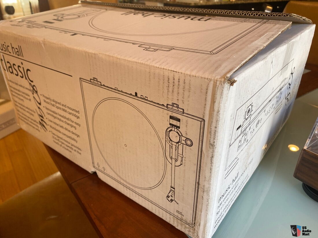 New $900 Music Hall Classic Turntable and Ortofon 2M Blue MM cartridge ...