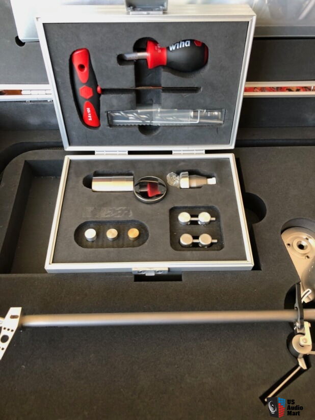 Acoustical Systems Axiom Tonearm Photo #3056418 - US Audio Mart