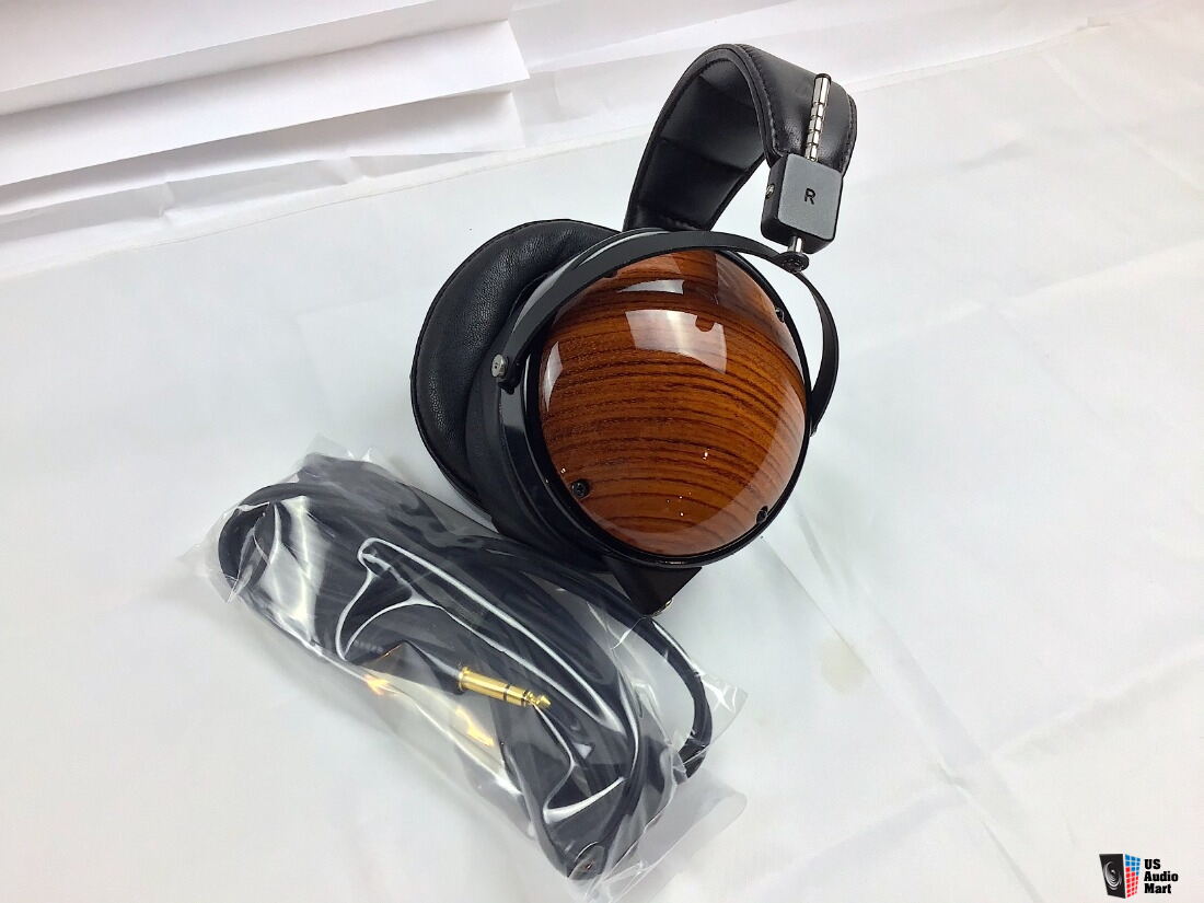 THE Audeze LCD-XC High-end audiophile cans for both the studio and hi ...
